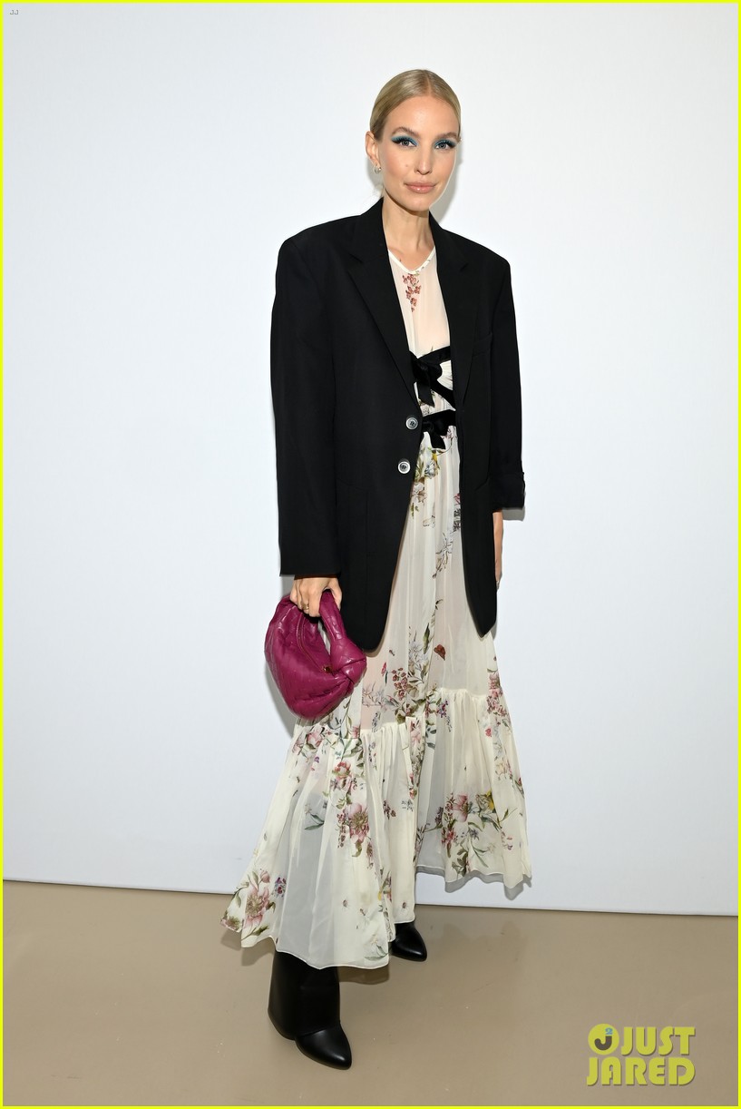 Madelyn Cline & Soko Step Out For Giambattista Valli Fashion Show in ...