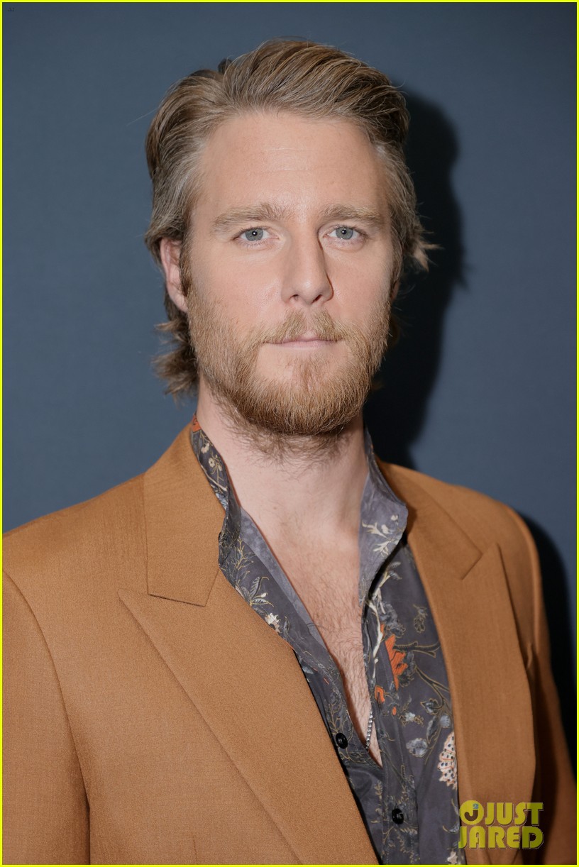 Michael Keaton, Kaitlyn Dever & Rosario Dawson Premiere 'Dopesick' in ...