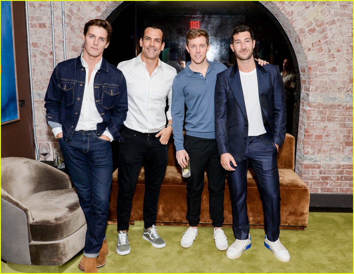 Simon Huck Supports Hubby-to-Be Phil Riportella at Snif Launch Event ...