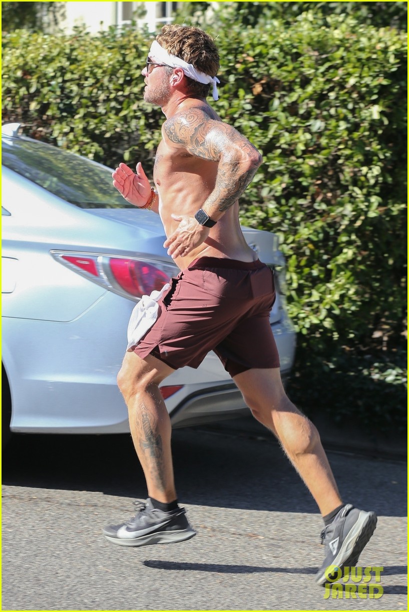 Ryan Phillippe Is Showing Off His Ripped Body at 47 in New Shirtless ...