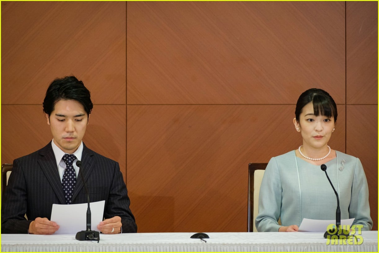 Princess Mako of Japan Marries Commoner Kei Komuro, Officially Giving ...