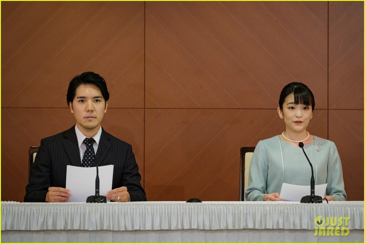 Princess Mako of Japan Marries Commoner Kei Komuro, Officially Giving ...