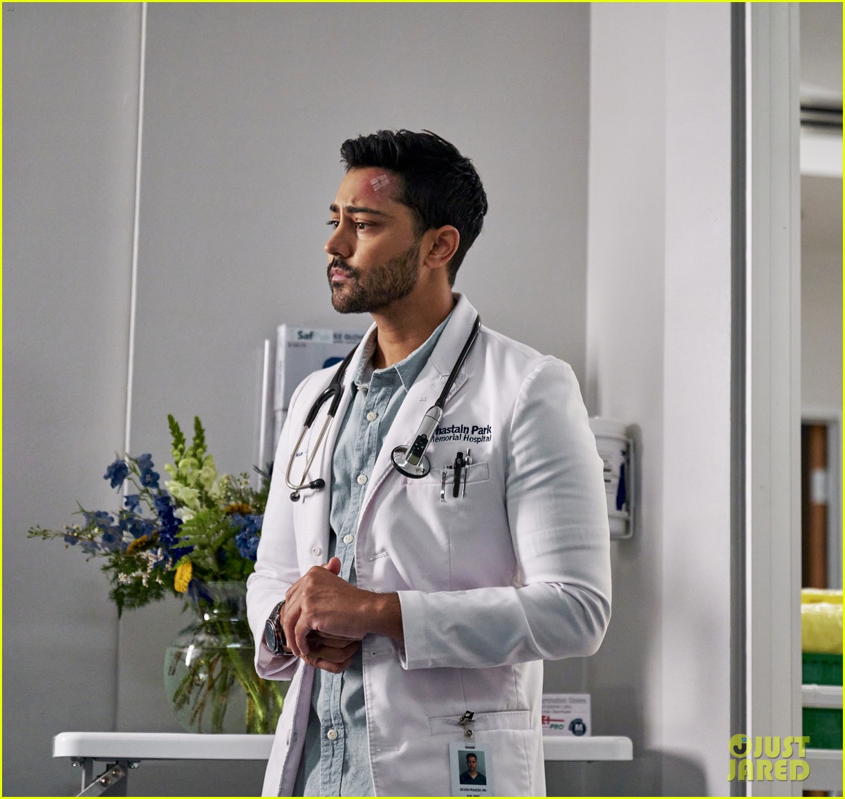 'The Resident' Reveals Fate of Emily VanCamp's Nic Nevin; Matt Czuchry ...