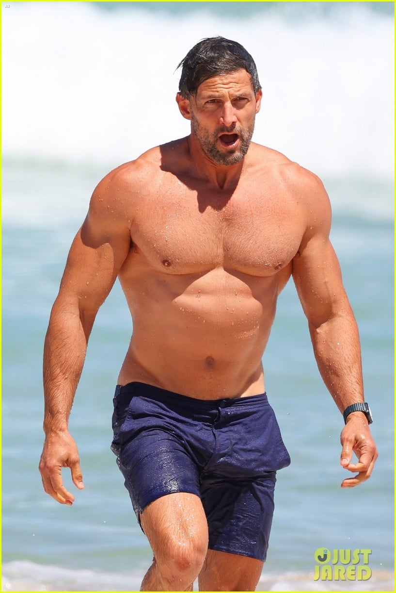 Australia's First 'Bachelor' Star Tim Robards Looks So Hot in These New ...