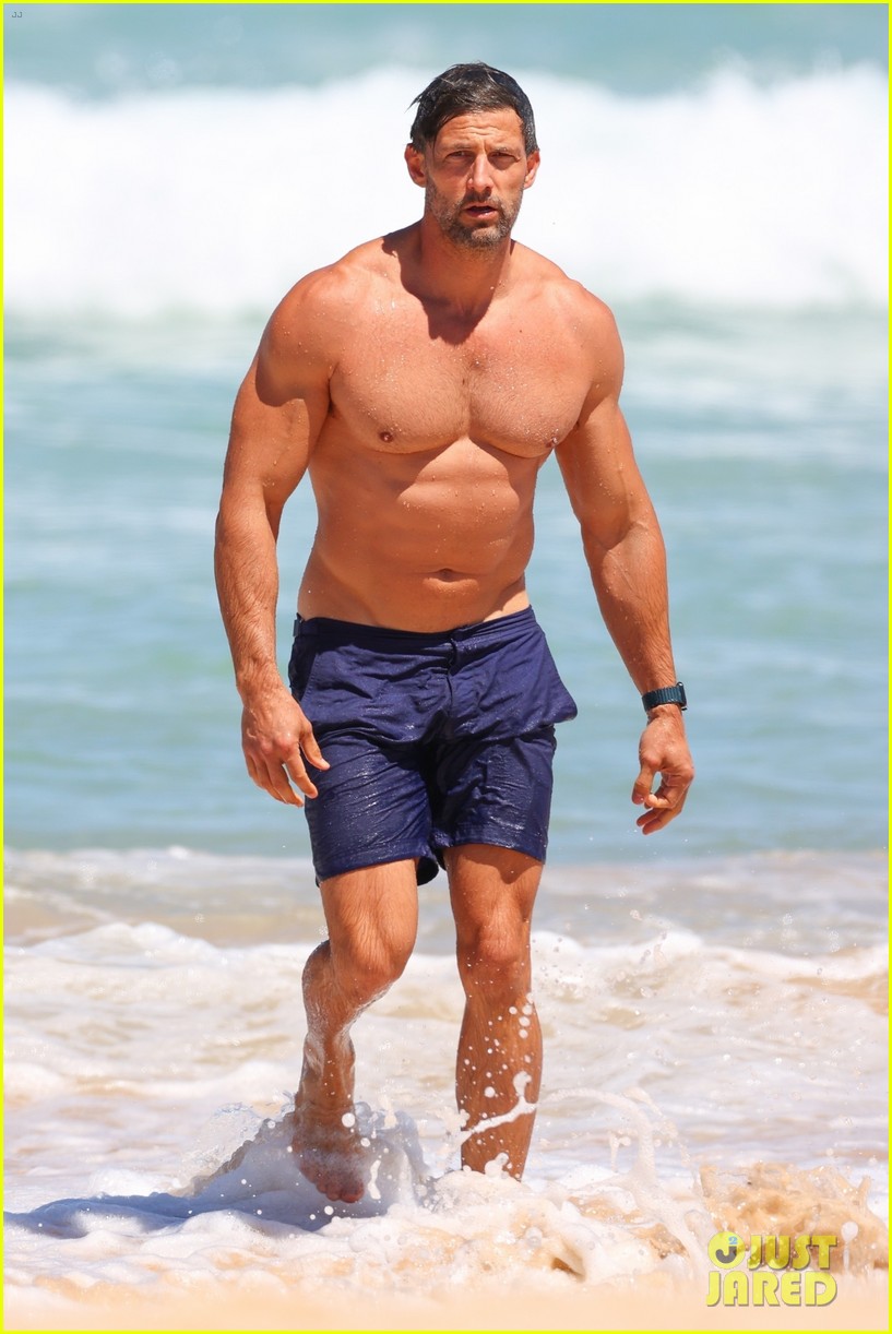 Australia's First 'Bachelor' Star Tim Robards Looks So Hot in These New ...