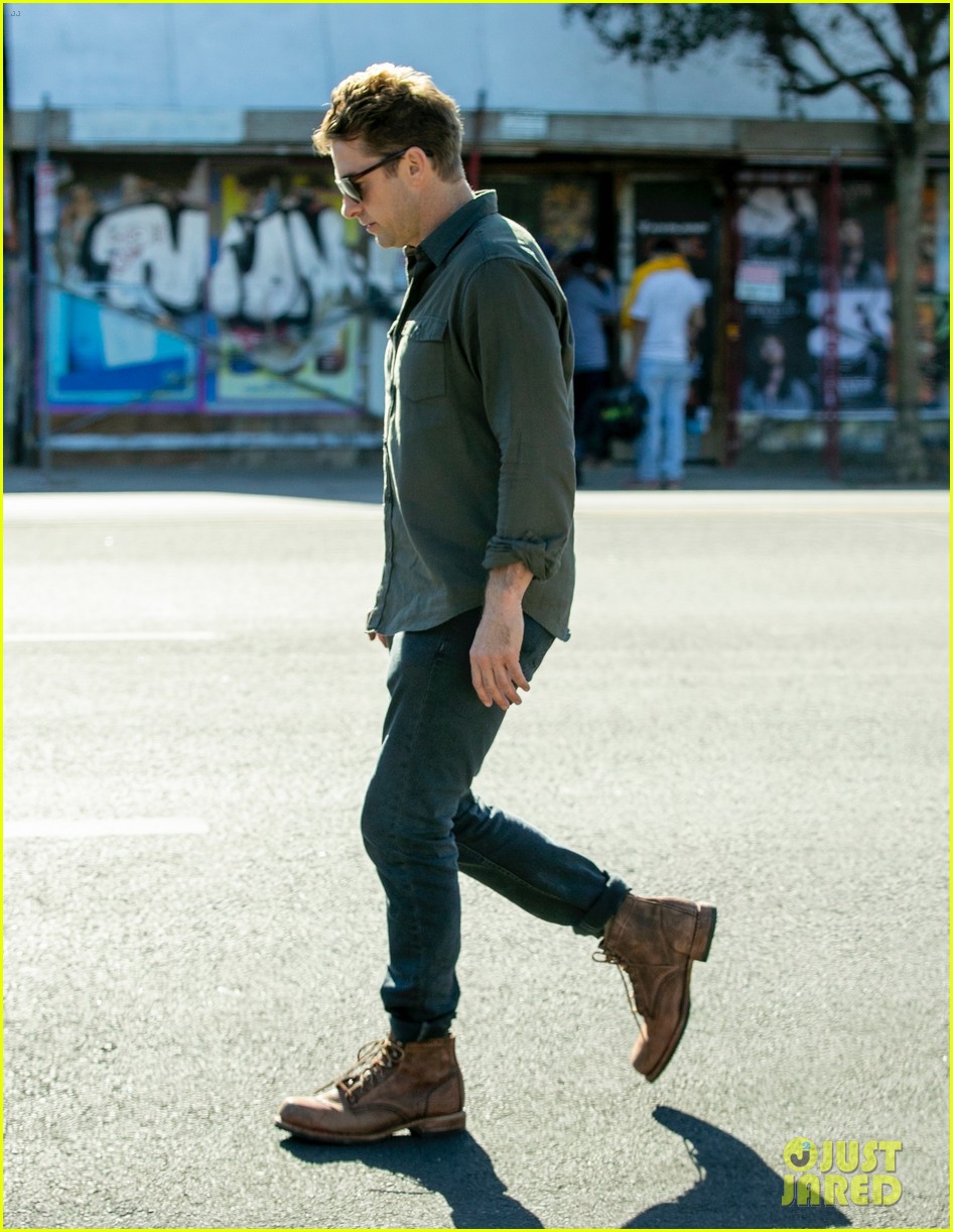 Scott Speedman & Pregnant Girlfriend Lindsay Rae Hofmann Run Errands ...