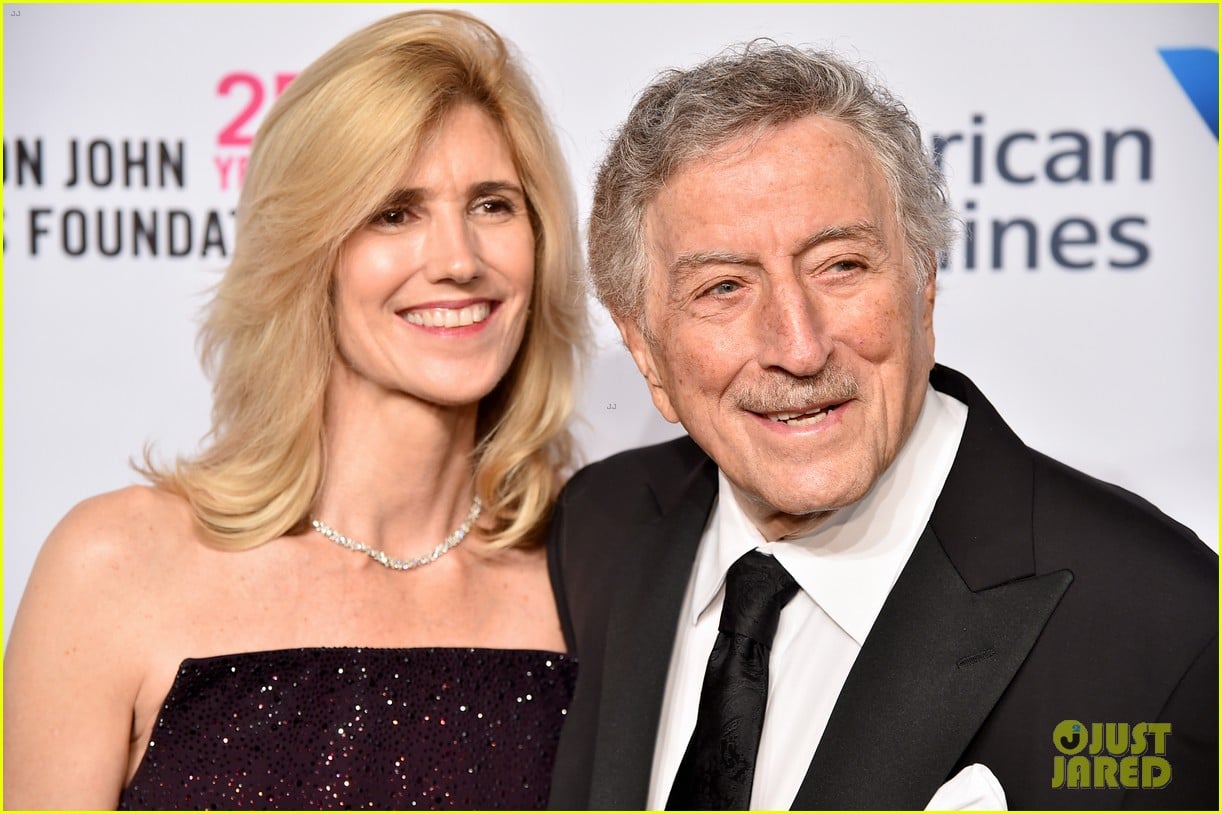 Tony Bennett's Wife Susan Crow Says He 'Doesn't Know' He Has Alzheimer's Disease: Photo 4637675 ...