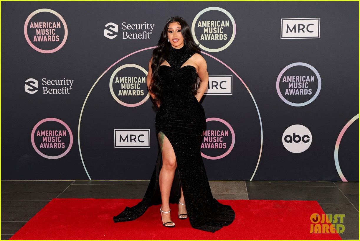 Cardi B Rolls Out The 2021 AMAs Red Carpet Ahead of The Show This ...