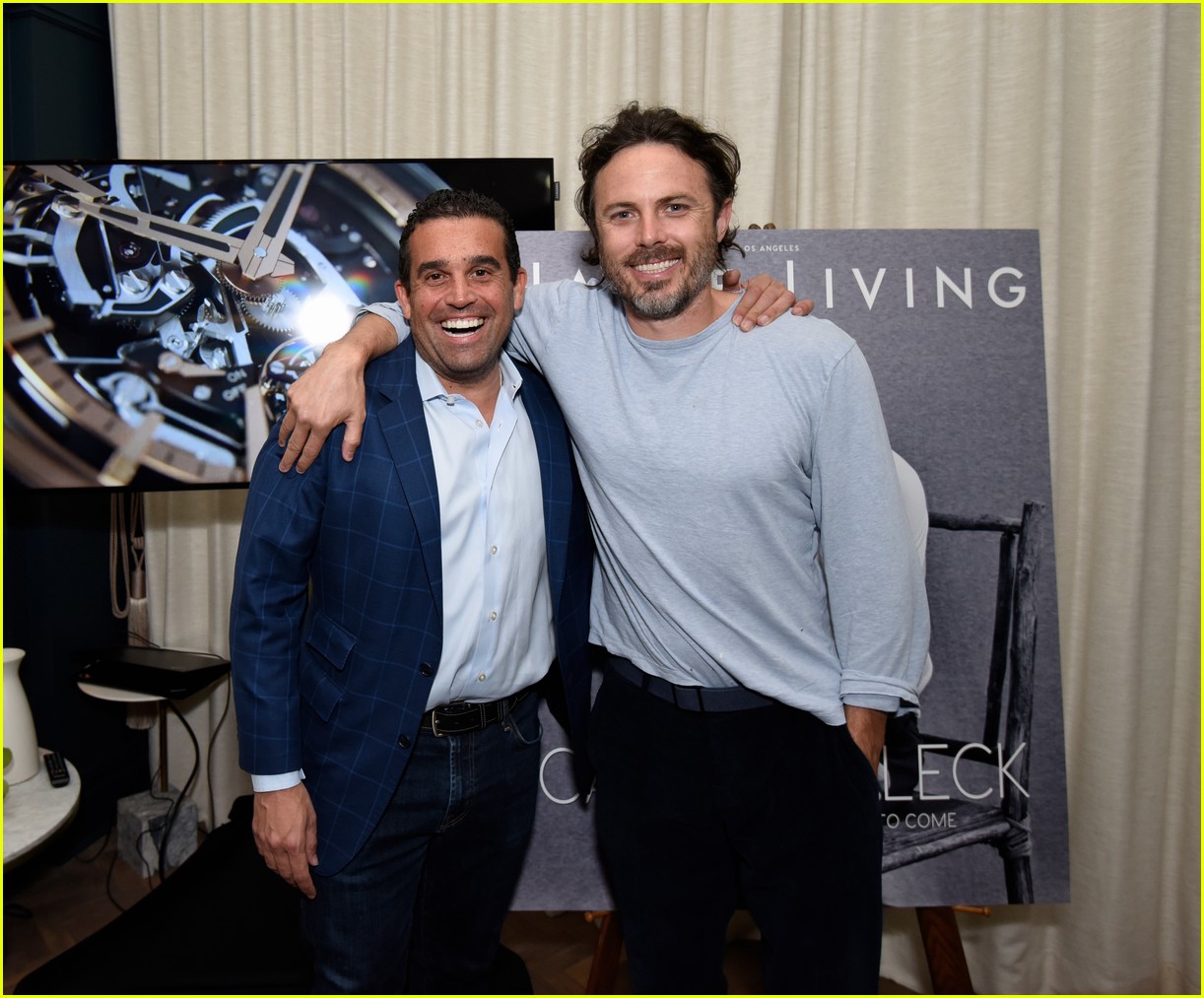 Casey Affleck to Star in Sci-Fi Thriller 'Slingshot' Opposite Laurence ...