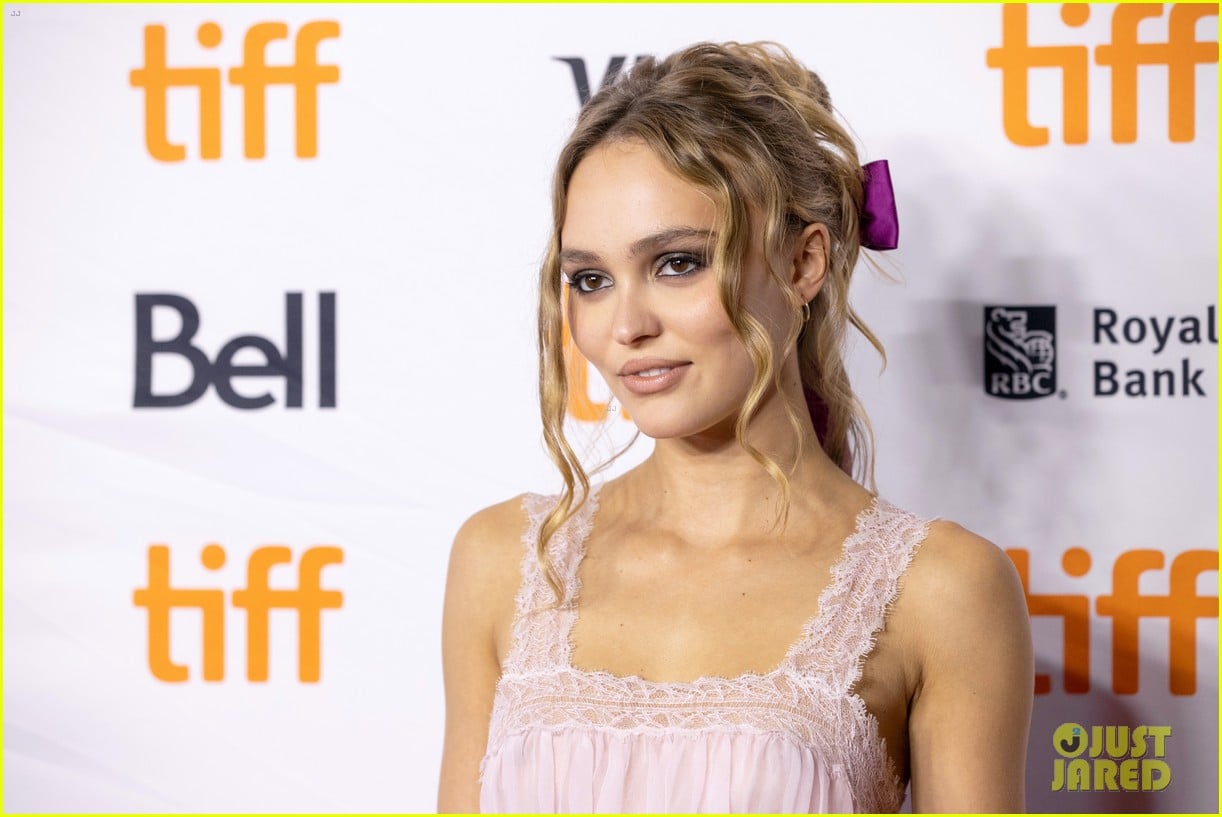 Lily-Rose Depp Packs on PDA with Rapper Yassine Stein, Seemingly ...