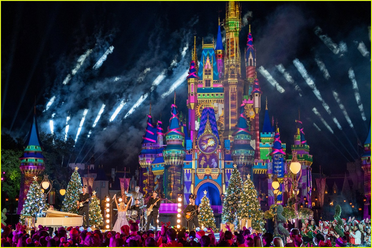 'Disney: Magical Holiday Celebration' - Performers & Song List Revealed ...