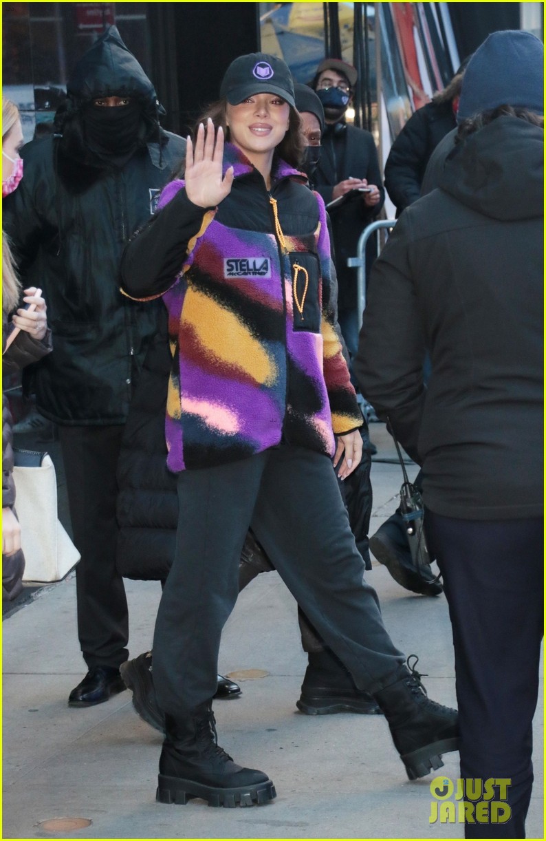 Hailee Steinfeld Celebrates 'Hawkeye's Release With First Day of ...