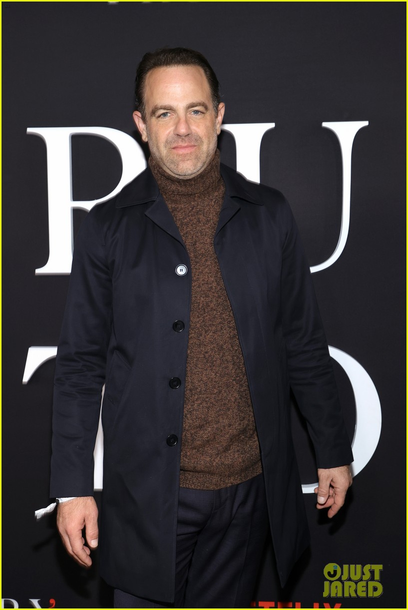 Kevin Hart Joins Co-Stars Tawny Newsome & Billy Zane at 'True Story ...