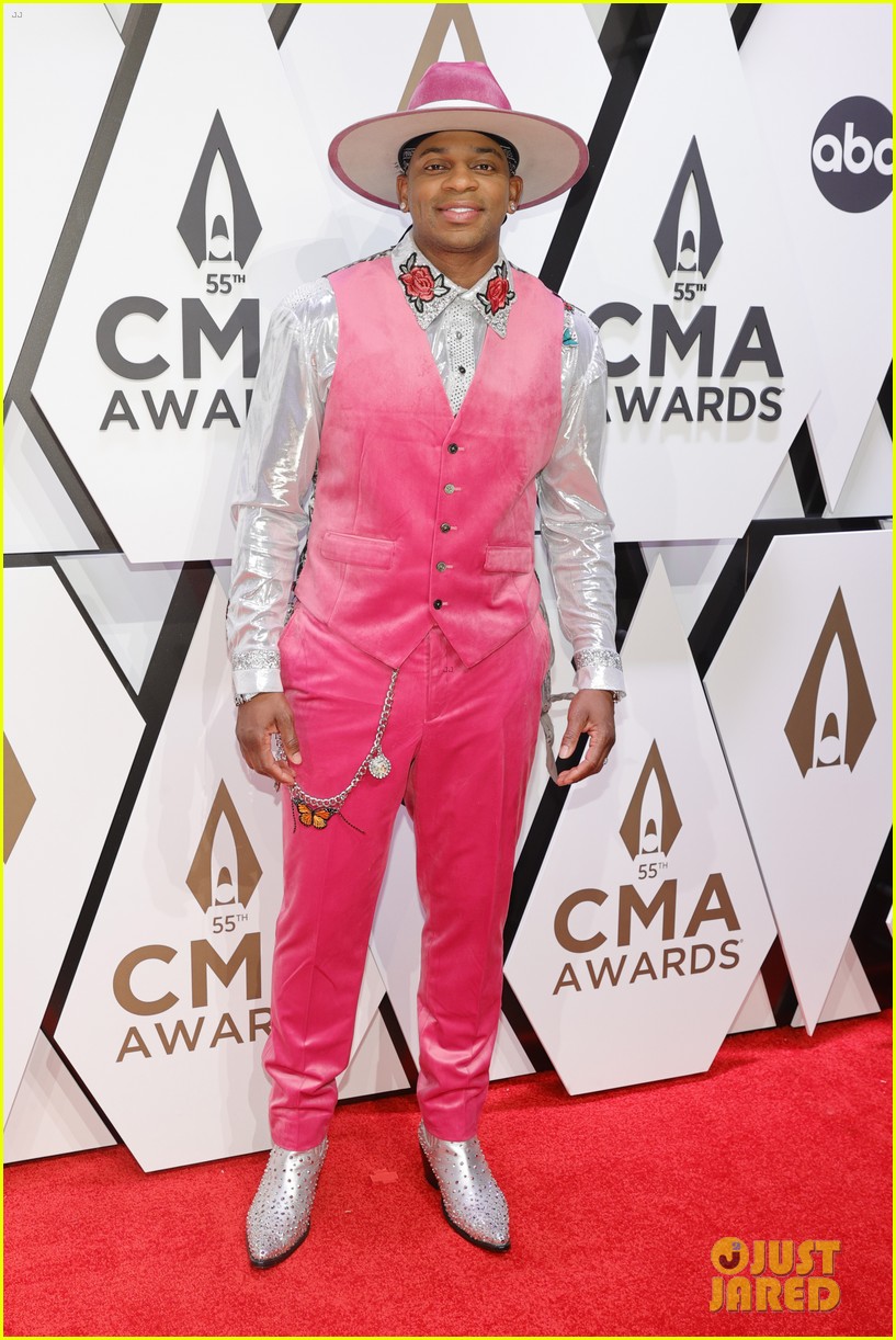 Maren Morris & Gabby Barrett Couple Up With Their Hubby's At The CMA ...