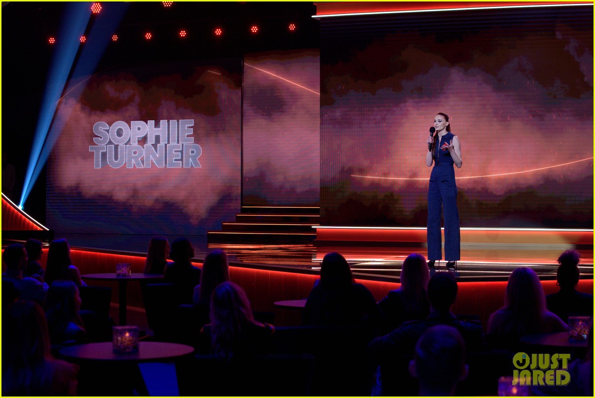 Sophie Turner Roasts Joe Jonas with Hilarious Purity Ring Jokes During ...