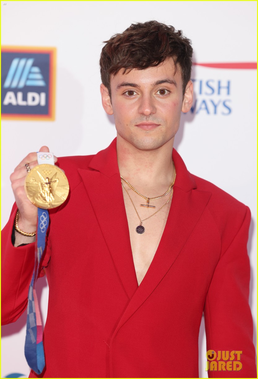 Tom Daley Rocks a Red Suit & Platform Heels for 2021 Team GB Ball ...