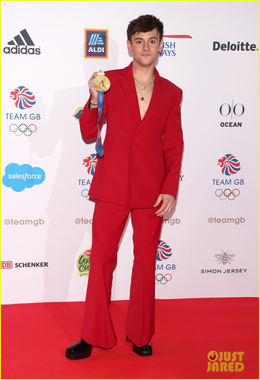 Tom Daley Rocks a Red Suit & Platform Heels for 2021 Team GB Ball ...