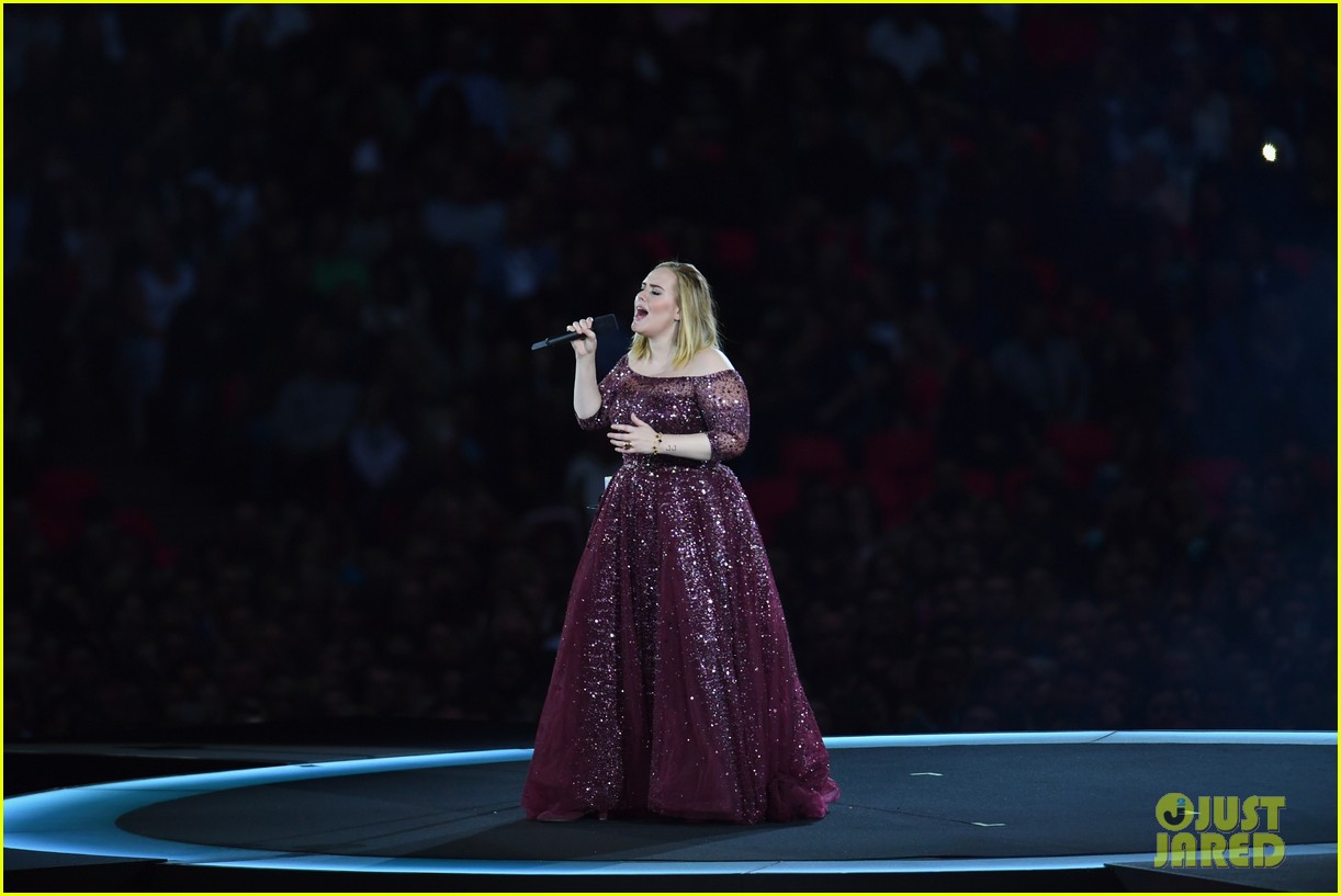 Adele's '30' Becomes First Album in Over a Year to Sell a Million ...