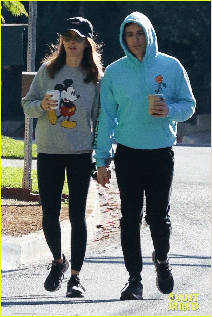 Alison Brie & Dave Franco Go For Sunday Morning Stroll Around The ...