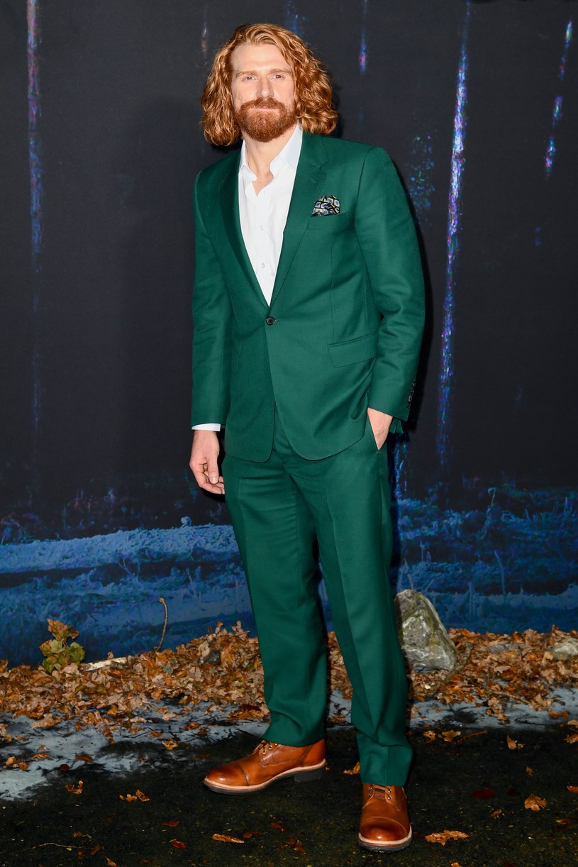 Henry Cavill Joins Almost All Of 'The Witcher' Cast For Season Two's ...