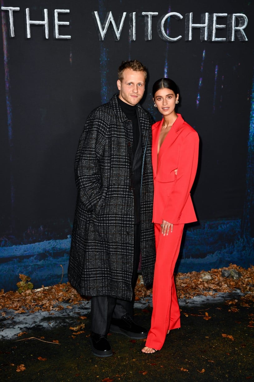 Henry Cavill Joins Almost All Of 'The Witcher' Cast For Season Two's ...