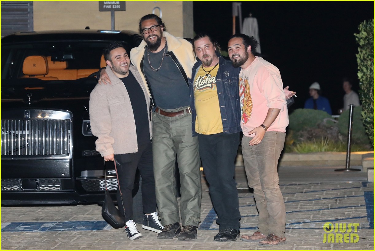 Jason Momoa Enjoys a Night Out with Friends in Malibu: Photo 4681480 ...
