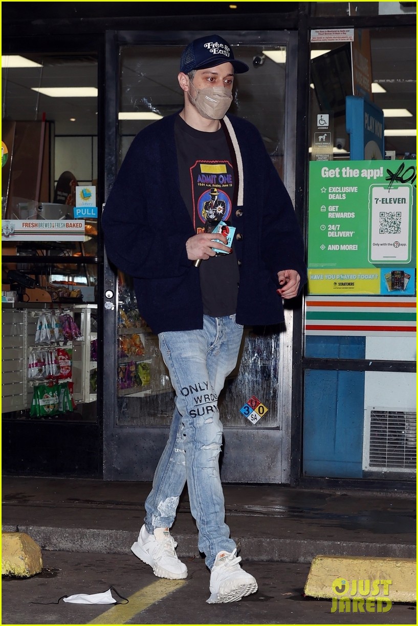 Pete Davidson Spotted Driving Kim Kardashian's Car While in L.A. on ...