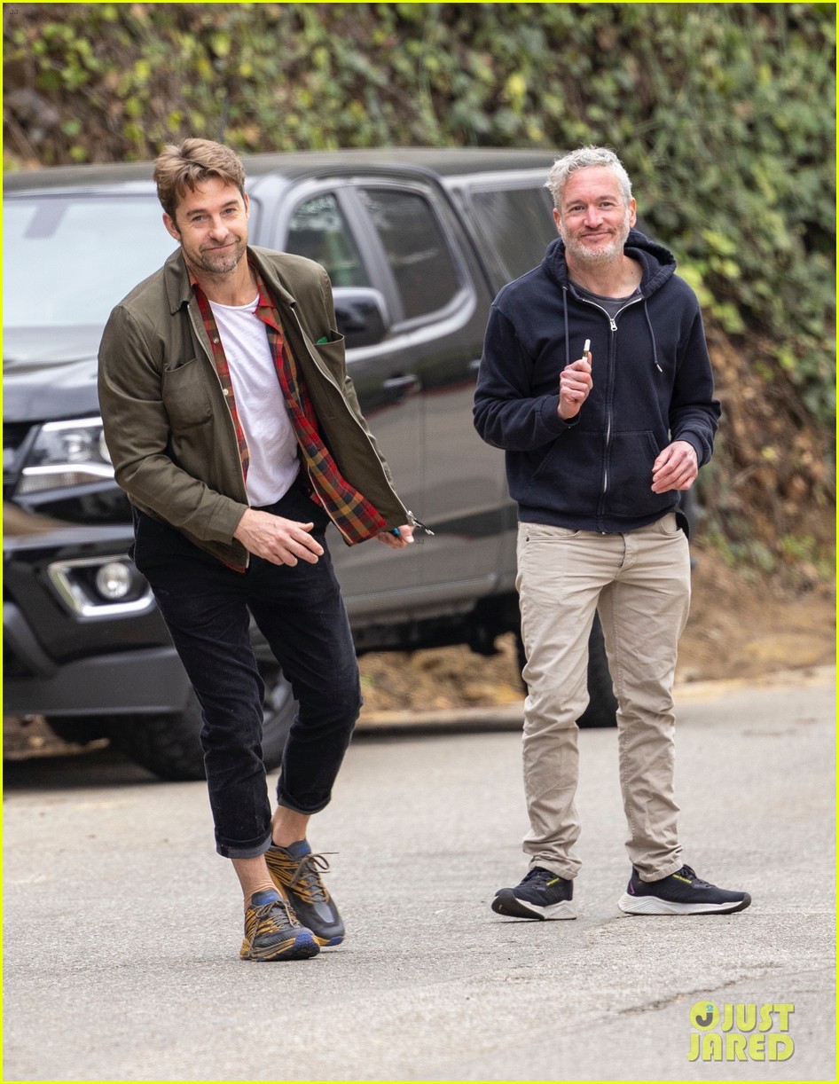 Scott Speedman Enjoys Rare Day Out After Welcoming Baby Girl: Photo ...