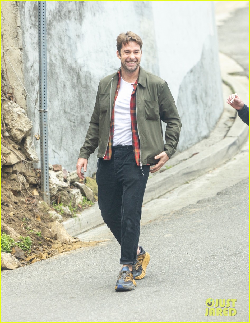 Scott Speedman Enjoys Rare Day Out After Welcoming Baby Girl: Photo ...