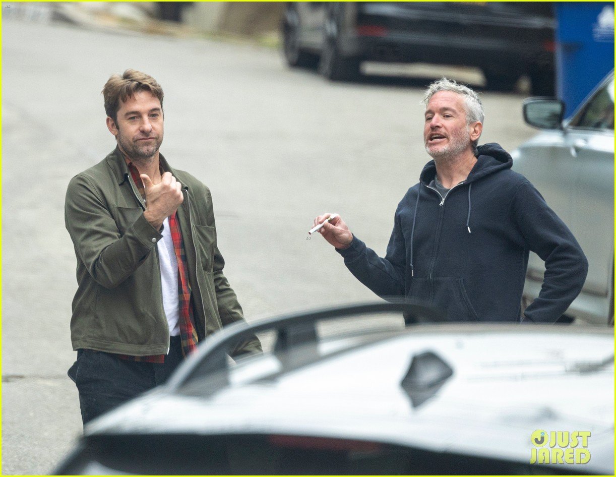 Scott Speedman Enjoys Rare Day Out After Welcoming Baby Girl: Photo ...