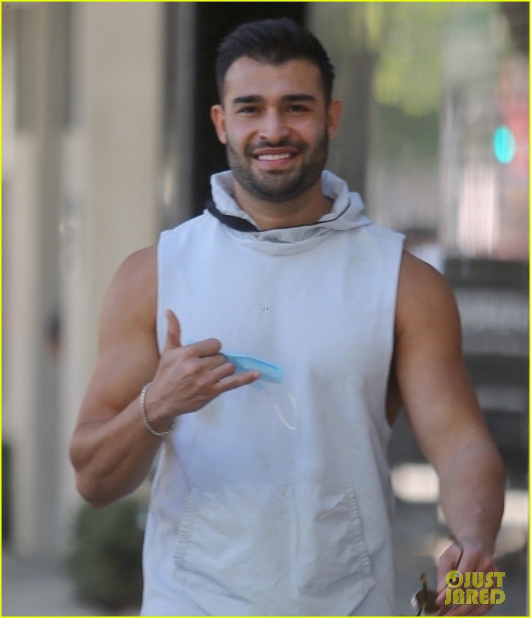 Photo: sam asghari all smiles after workout 04 | Photo 4696806 | Just ...