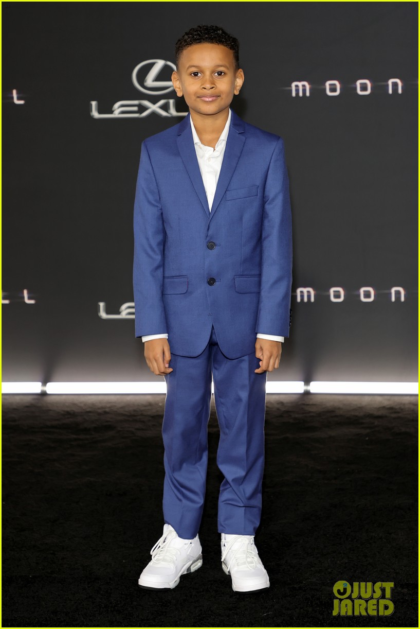 Halle Berry & Patrick Wilson Walk Red Carpet for 'Moonfall' L.A ...