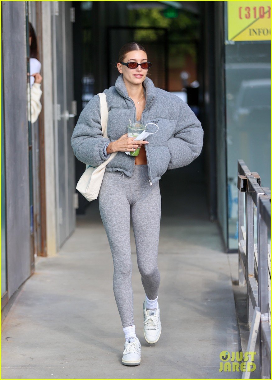 Hailey Bieber & Bella Hadid Kick Off Their Weekend with Pilates Class ...