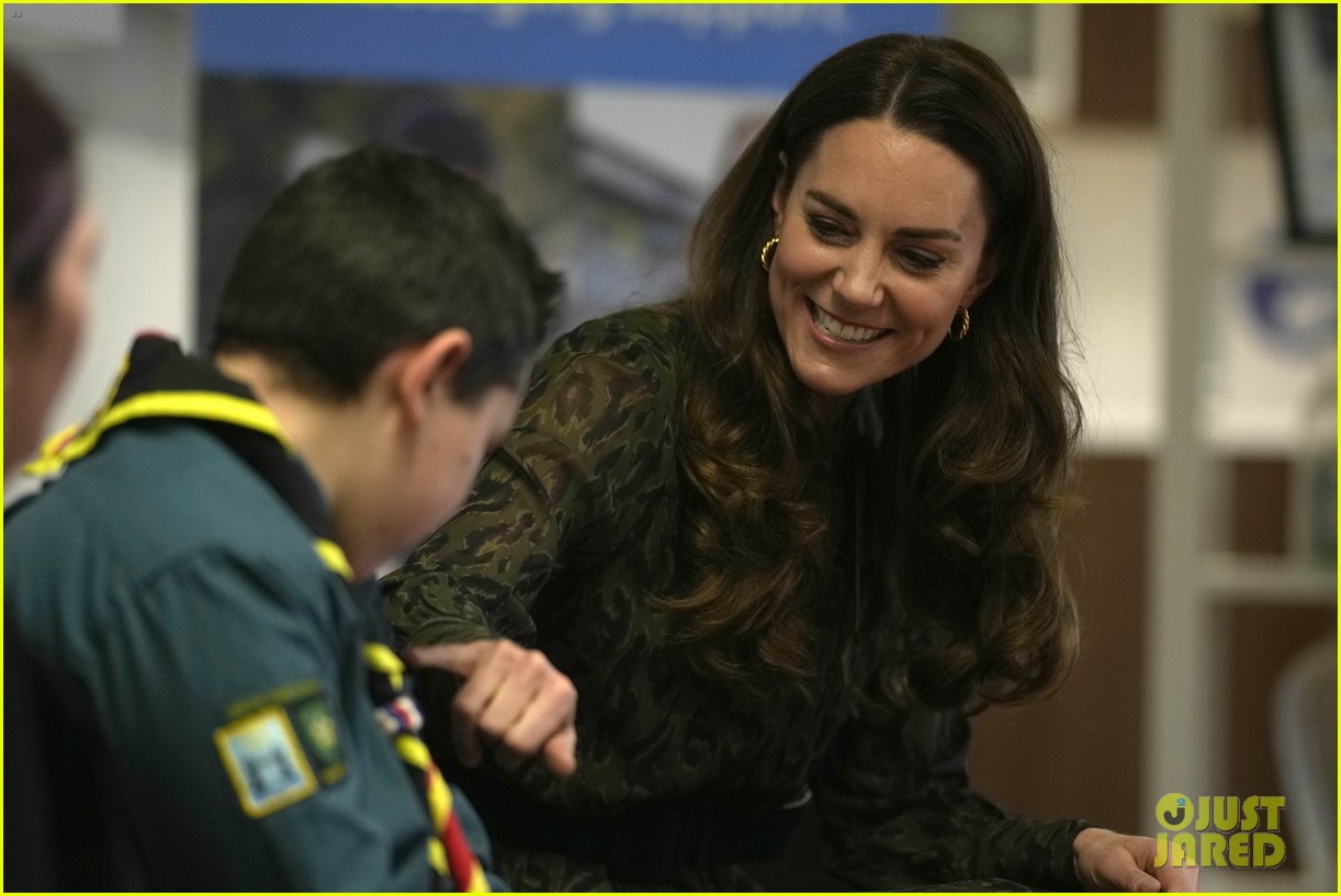 Duchess Kate Middleton Thanks Shout Workers for All Their Efforts ...
