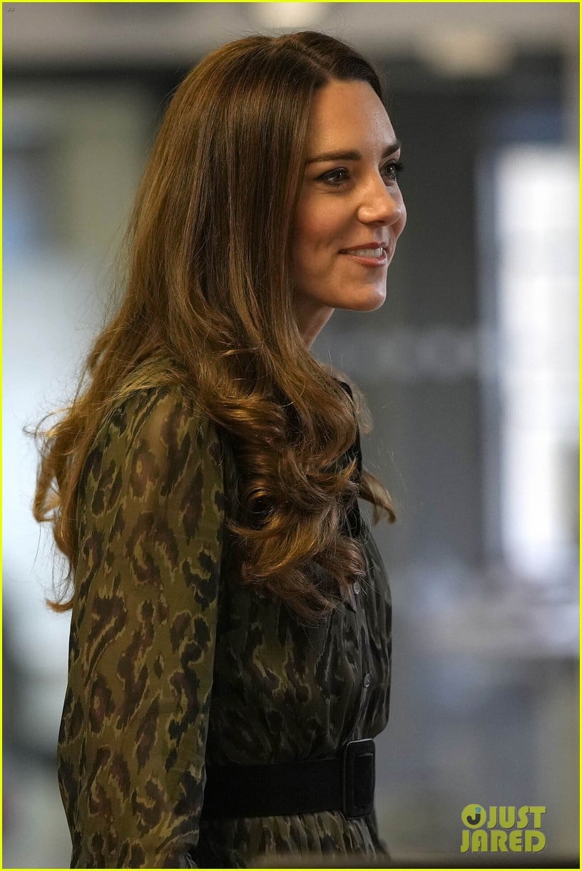 Duchess Kate Middleton Thanks Shout Workers for All Their Efforts ...