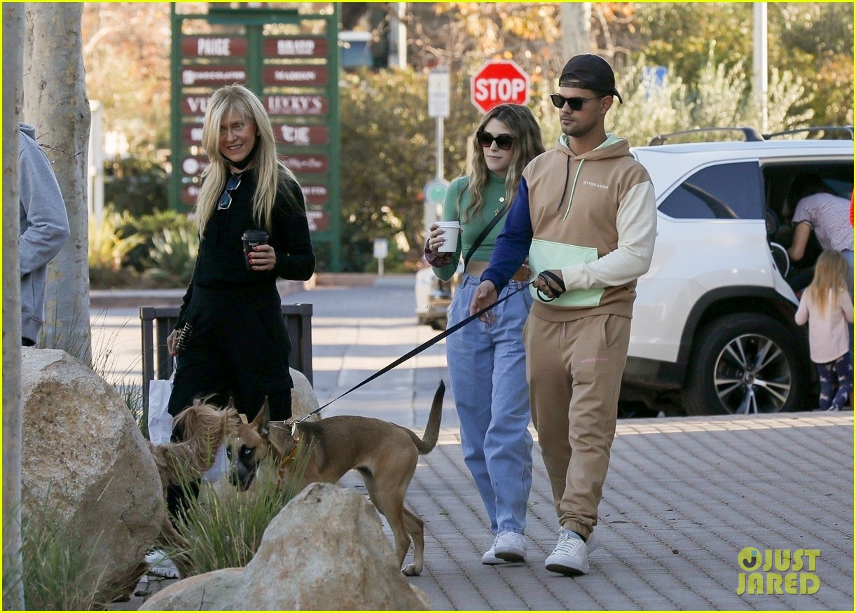 Taylor Lautner & Fiancee Tay Dome Enjoy an Afternoon Out in Malibu ...