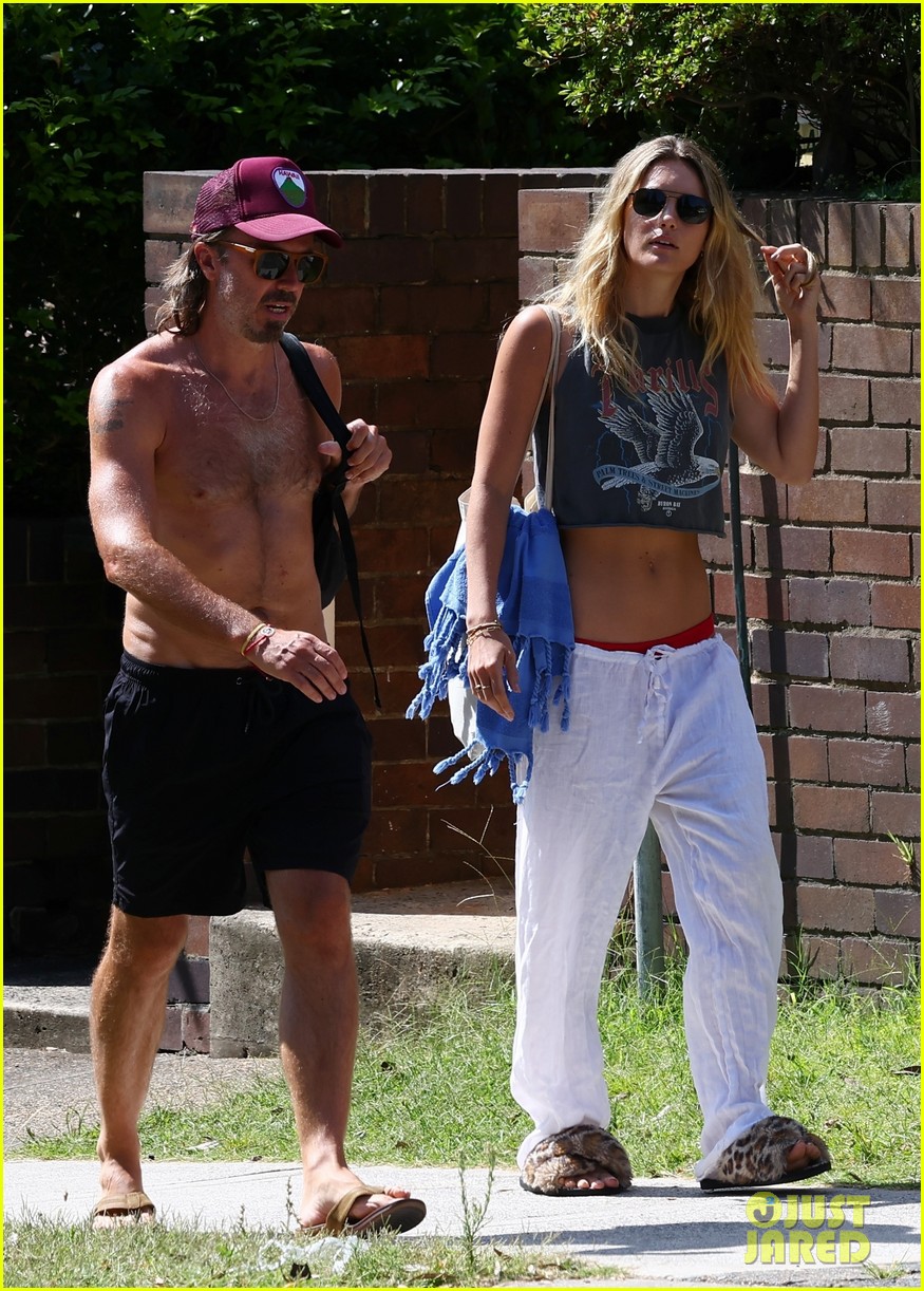 Sean Penn's Ex Leila George Enjoys a Beach Day in Australia with Actor ...