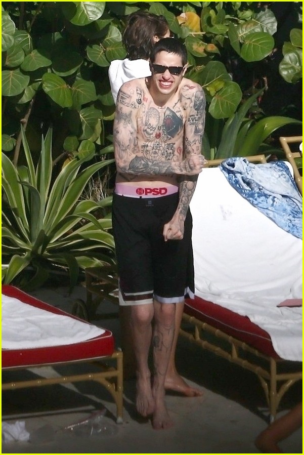 Photo: pete davidson shirtless tattoo removal 01 | Photo 4685349 | Just ...