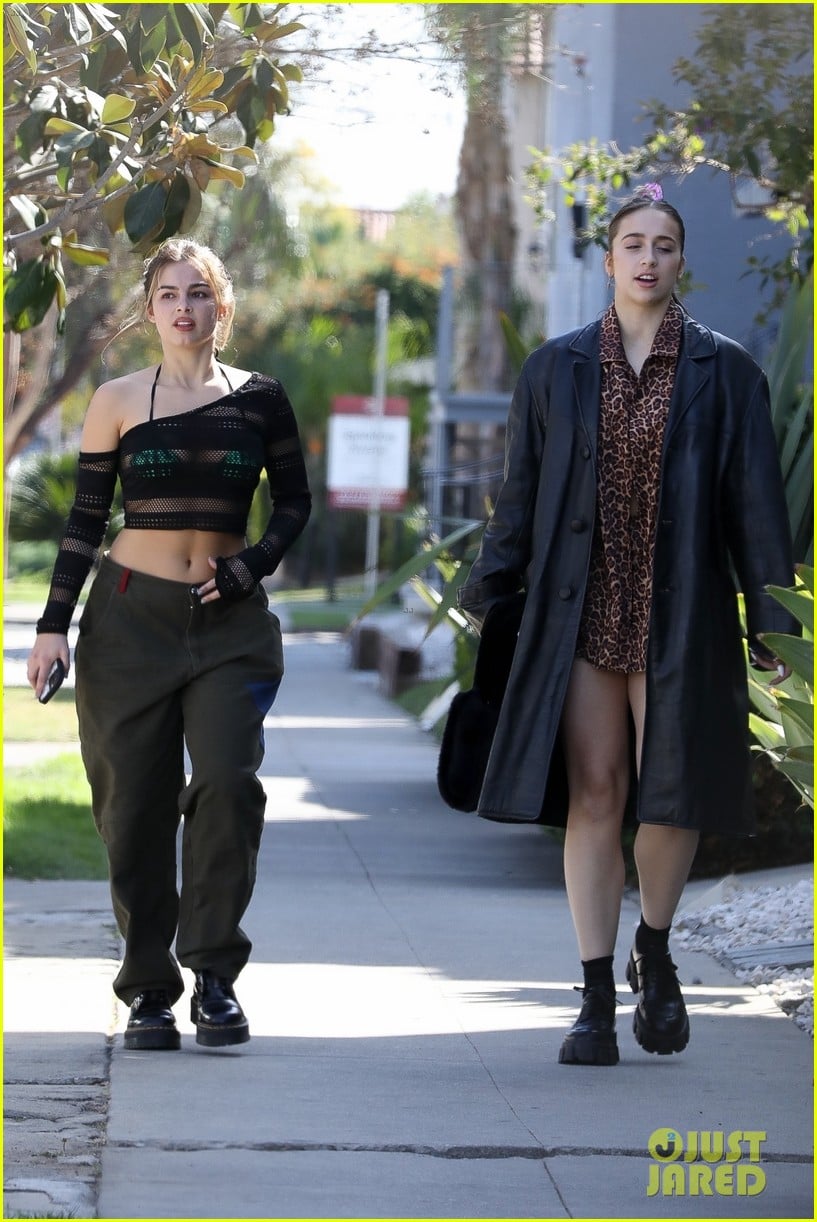 Addison Rae & Boyfriend Omer Fedi Share Some Sweet PDA While Out in L.A ...