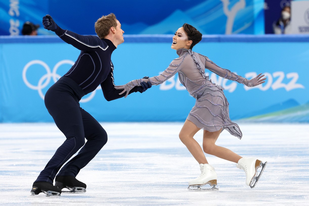 Ice Dancers Madison Chock & Evan Bates Open Up About Their Off The Rink ...