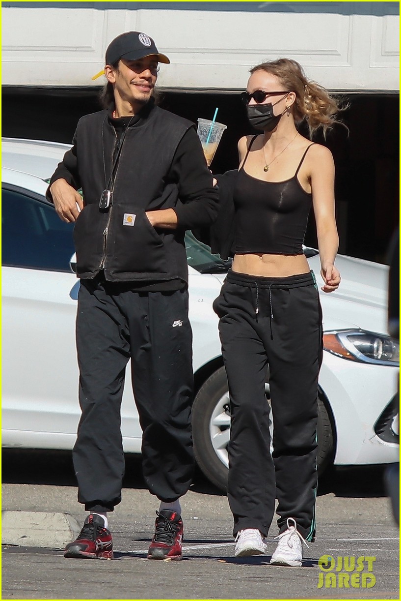 Lily-Rose Depp & Boyfriend Yassine Stein Pack on the PDA During Lunch ...