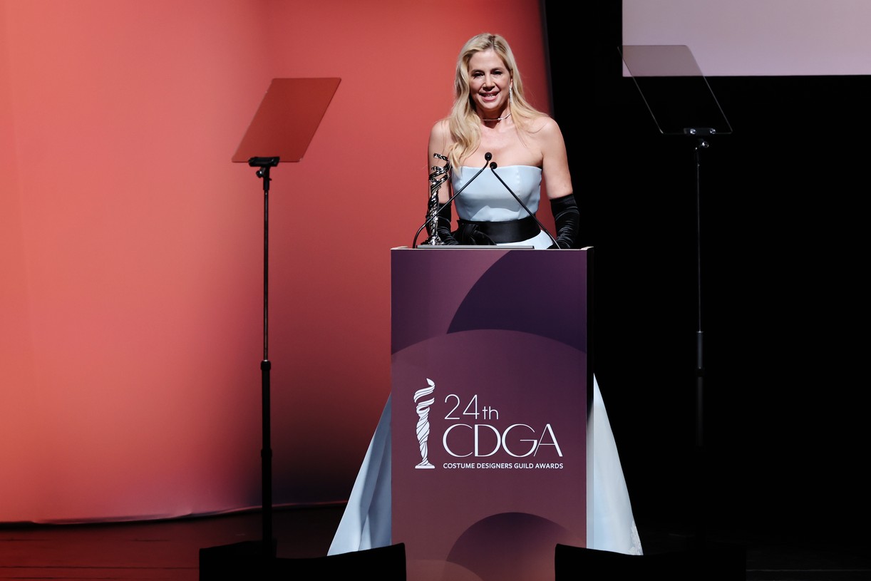 Andrew Garfield Is Honored at CDGA Awards 2022 With Spotlight Award: Photo 4719910 | Alfred ...