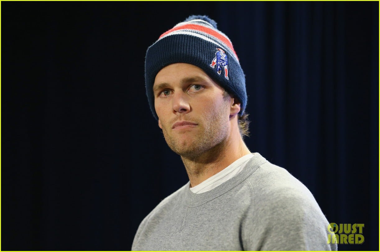 Tom Brady No Longer Retiring, Announces He's Coming Back for Another ...