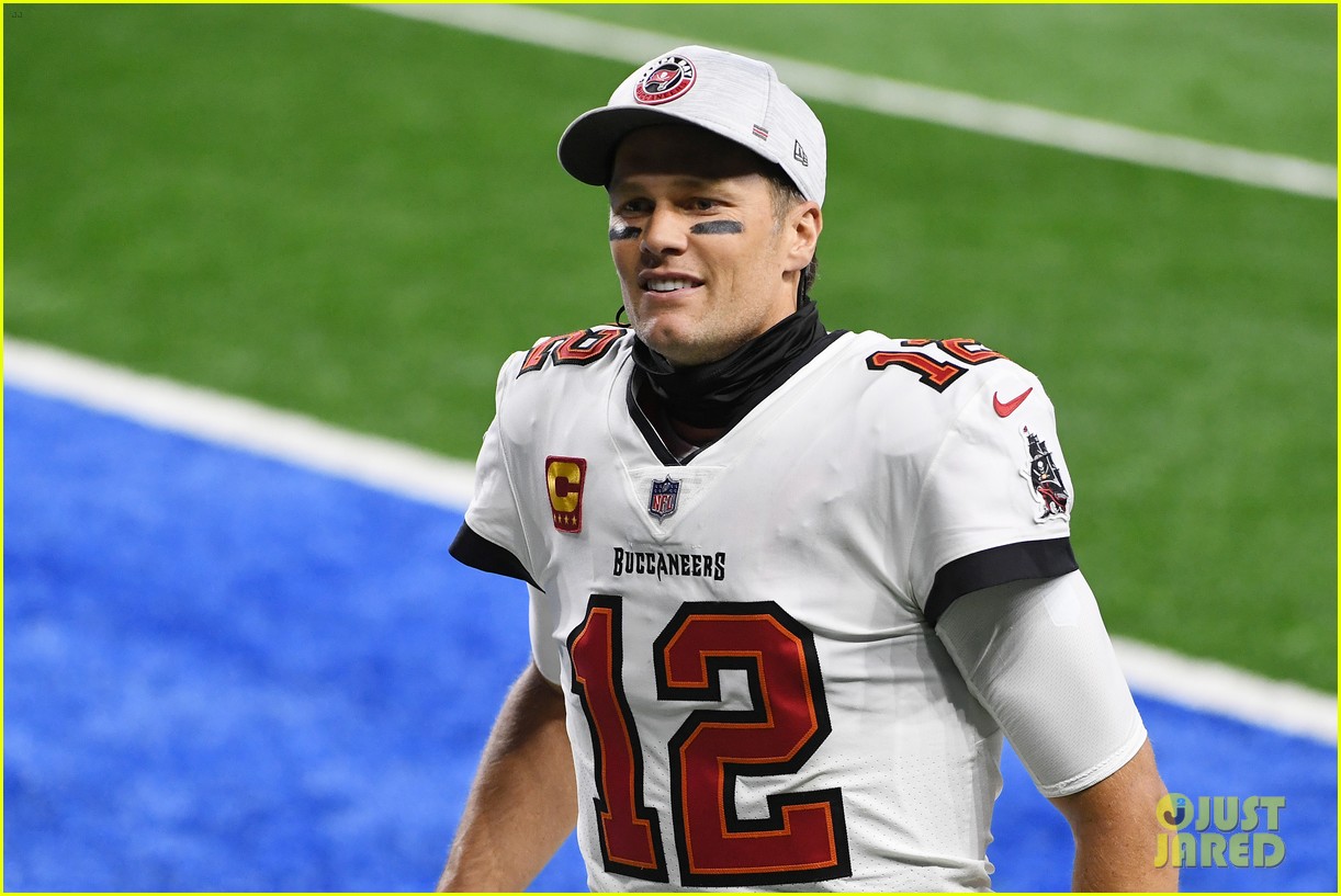 Tom Brady No Longer Retiring, Announces He's Coming Back for Another ...