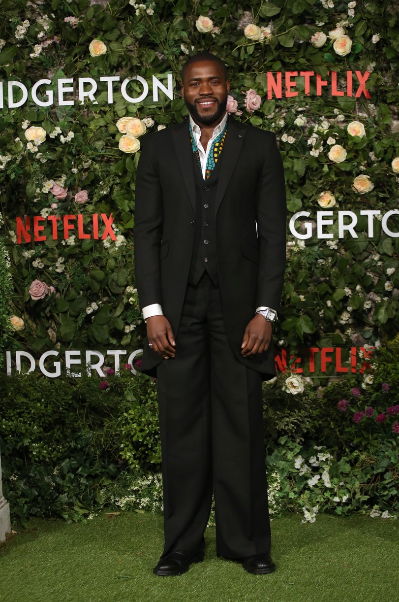 Jonathan Bailey, Simone Ashley & Charithra Chandran Have The Cutest ...