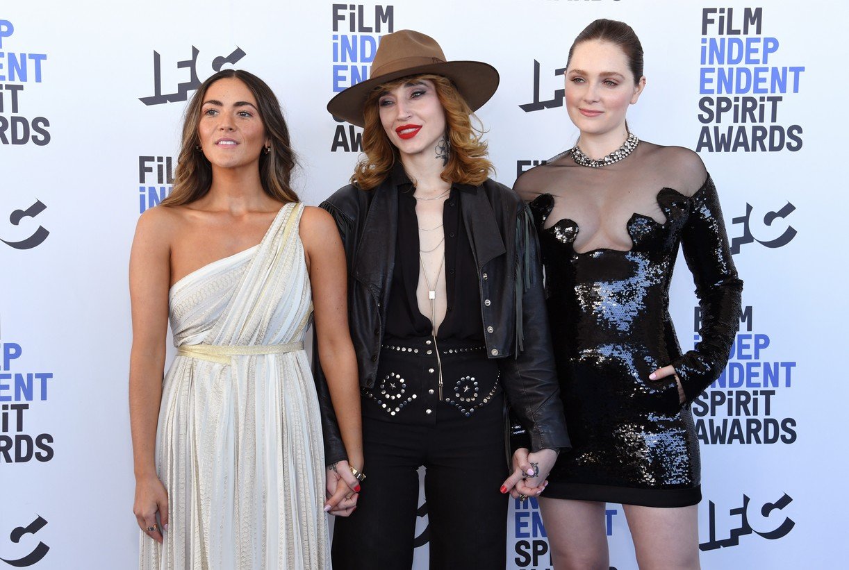 'The Novice' Stars Isabelle Fuhrman & Amy Forsyth Stun at the Spirit ...