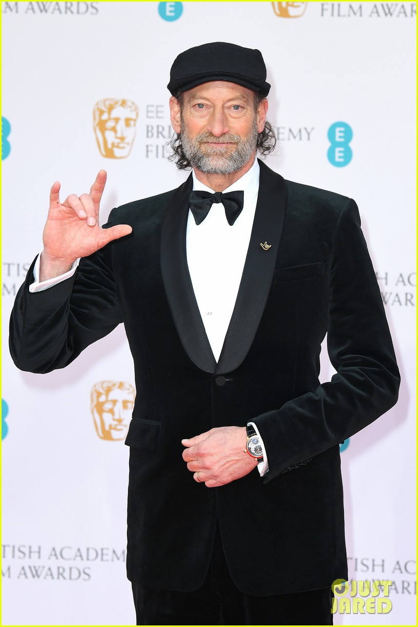 CODA's Emilia Jones Sings 'Both Sides Now' at BAFTAs 2022, Co-Star Troy Kotsur Wins Award ...