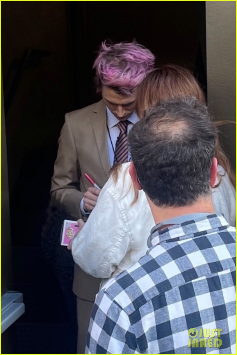 Machine Gun Kelly Looks Unrecognizable While Filming 'Jimmy Kimmel Live ...