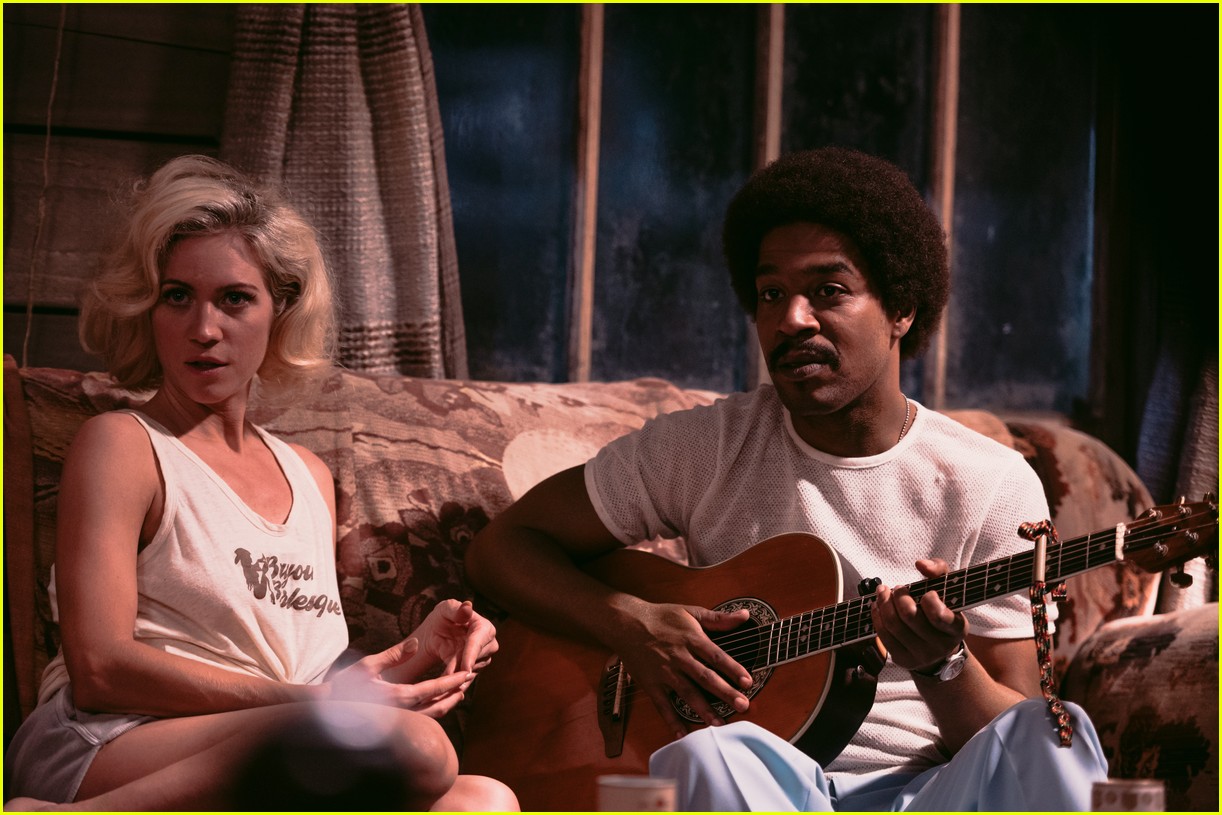 Who Plays Pearl, the Old Woman, in 'X' Movie? The Actress Also Plays ...