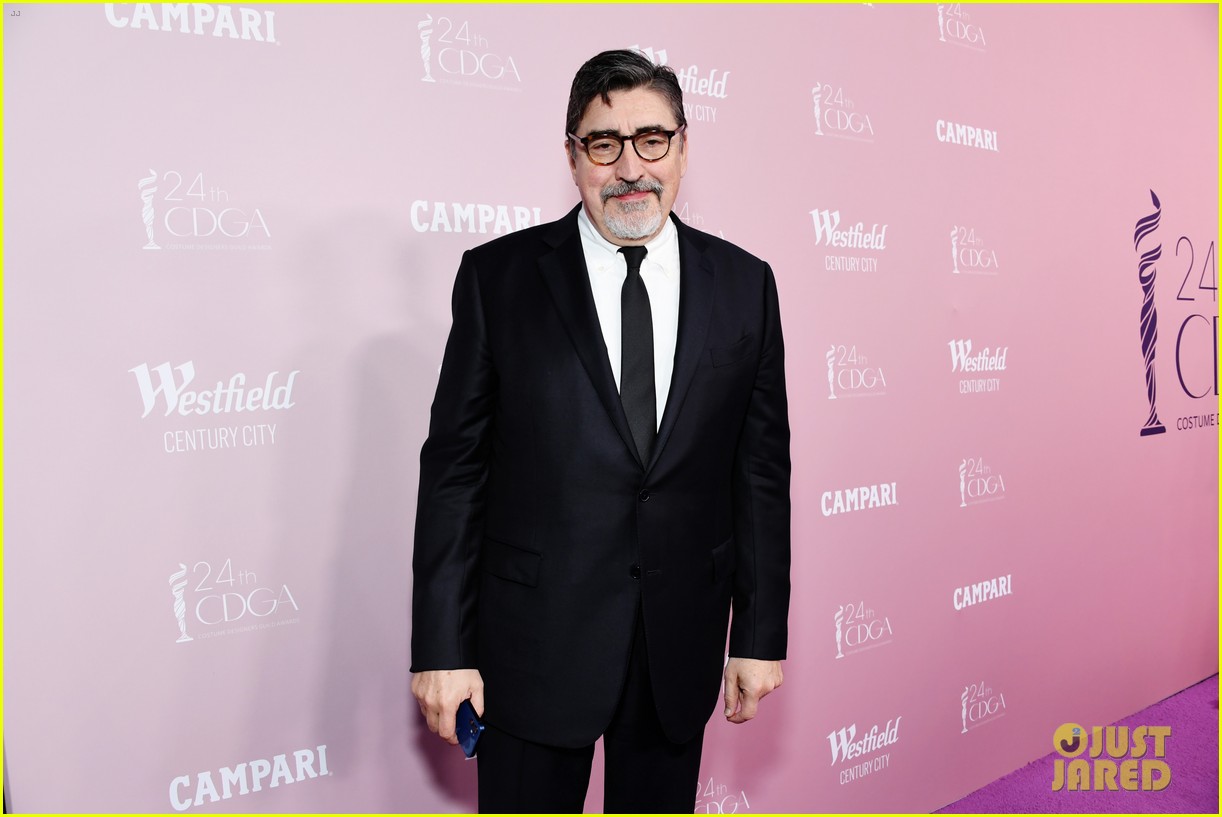 Andrew Rannells Shared a Friendly Kiss with Spider-Man's Alfred Molina ...